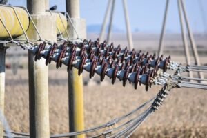 Porcelain and Polymer Insulators – Mechatrofice